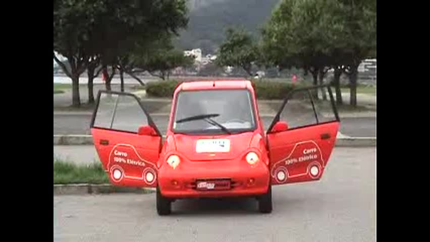 Reva i | Quatro Rodas