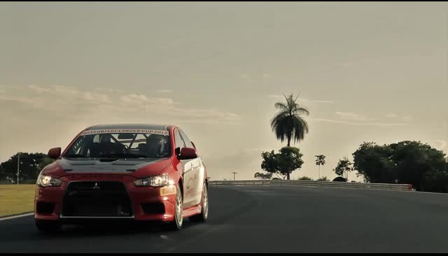Mitsubishi Lancer Evolution R | Quatro Rodas