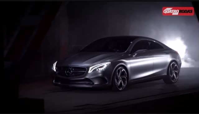 Mercedes CSC | Quatro Rodas