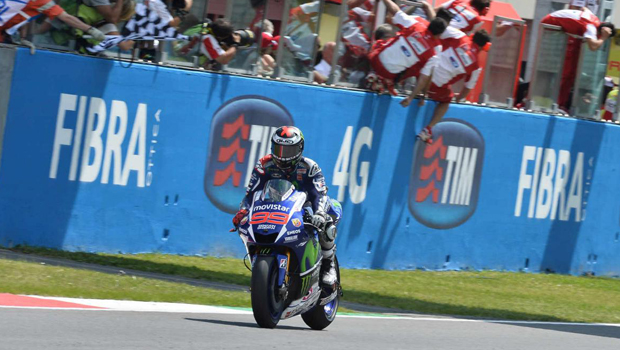 MotoGP: Jorge Lorenzo vence em Mugello | Quatro Rodas MotoGP: Jorge Lorenzo vence em Mugello | Quatro Rodas