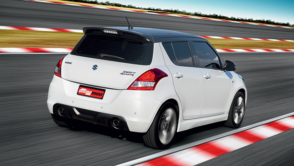 Swift Sport - fev/2015 - Quatro Rodas