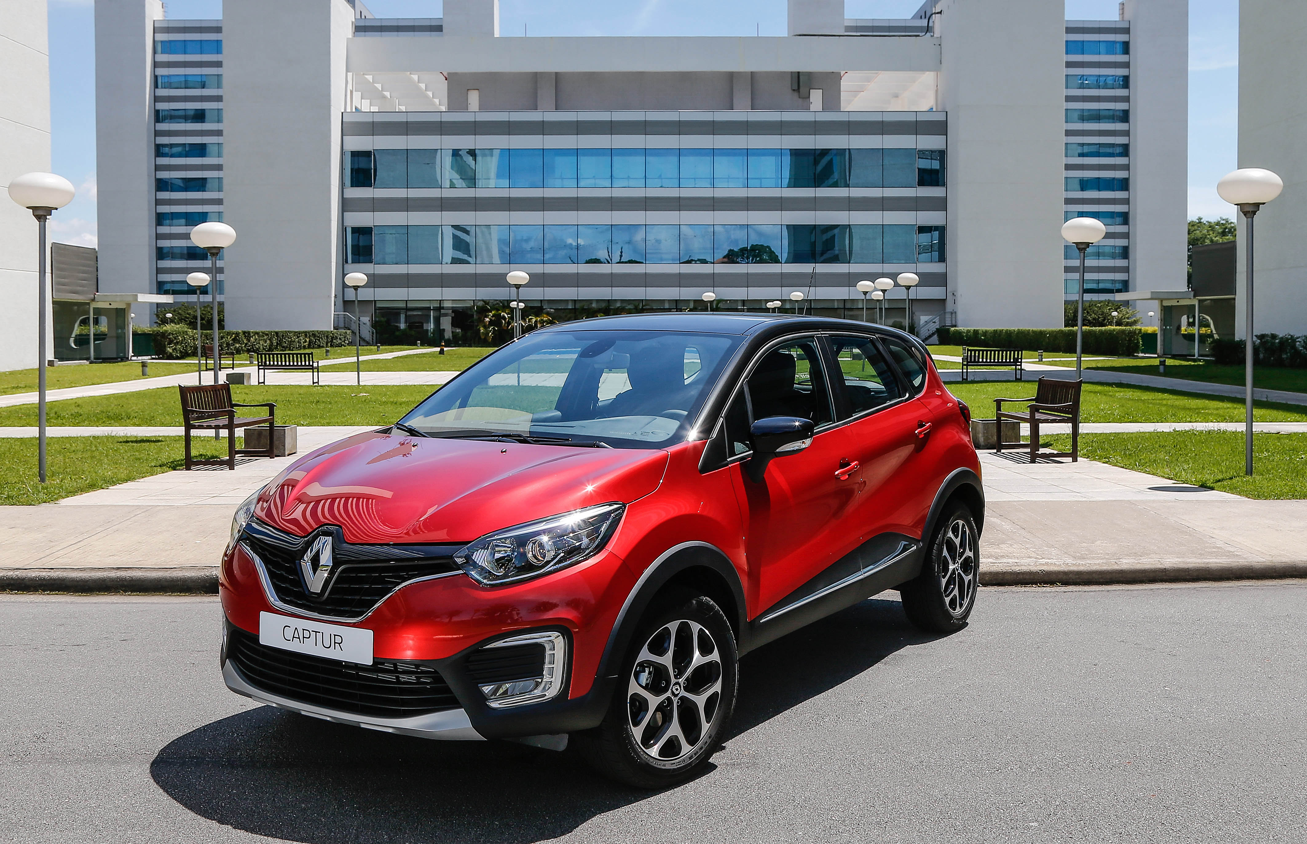 Renault Captur parte de R$ 78.900; veja as versões e equipamentos ...