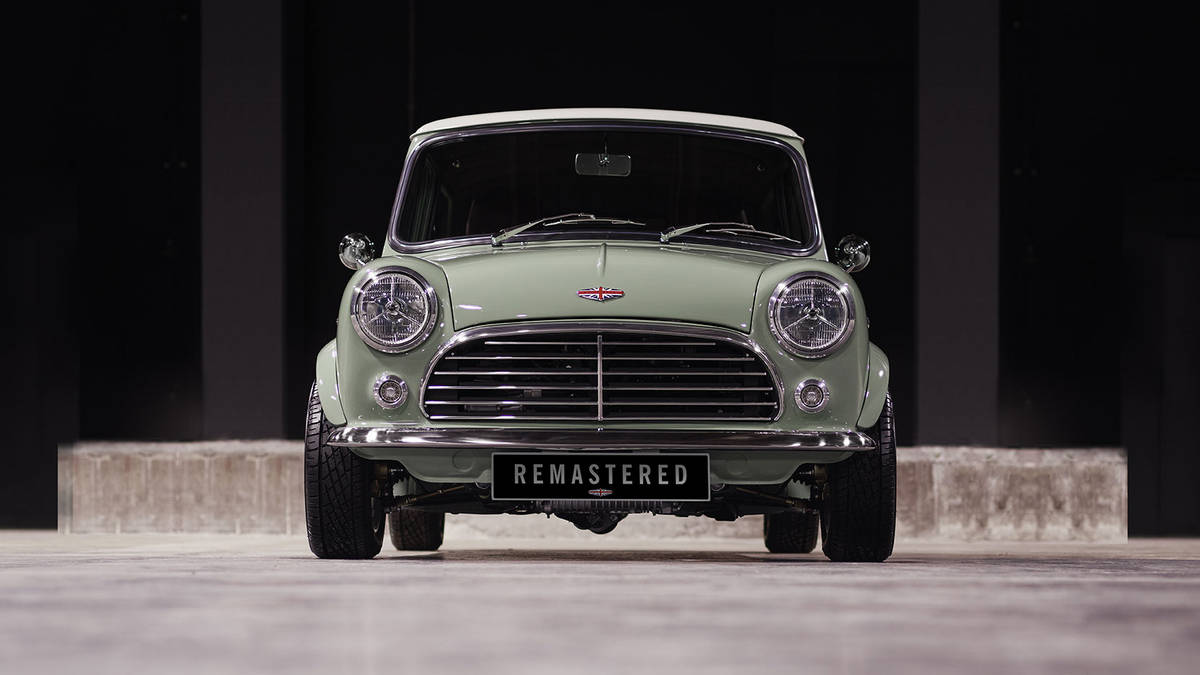 Mini Cooper clássico ganha releitura refinada e tecnológica | Quatro Rodas