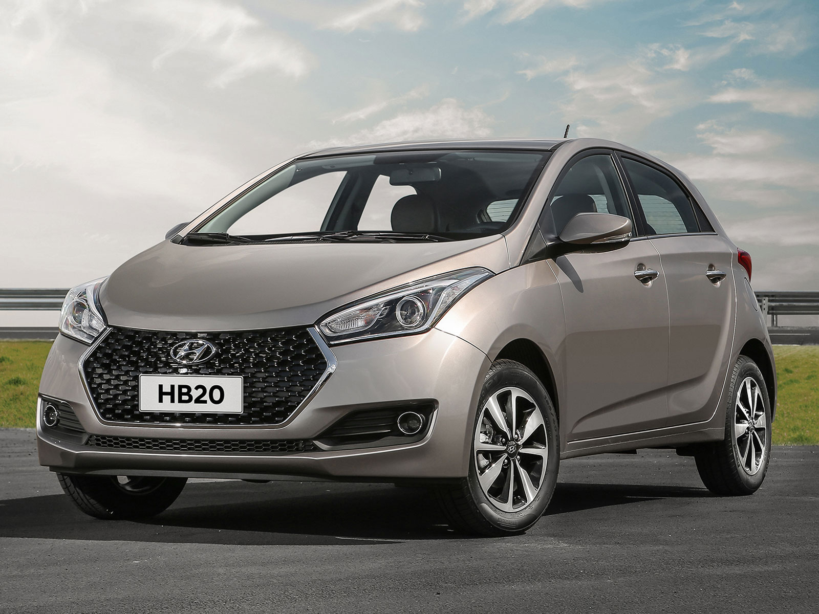 Hyundai HB20 2019 chega com visual renovado e mais equipado | Quatro Rodas