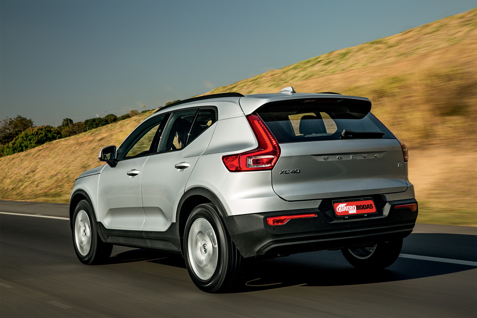 Teste: Volvo XC40 T4 é básico, mas bem equipado e anda bem | Quatro Rodas