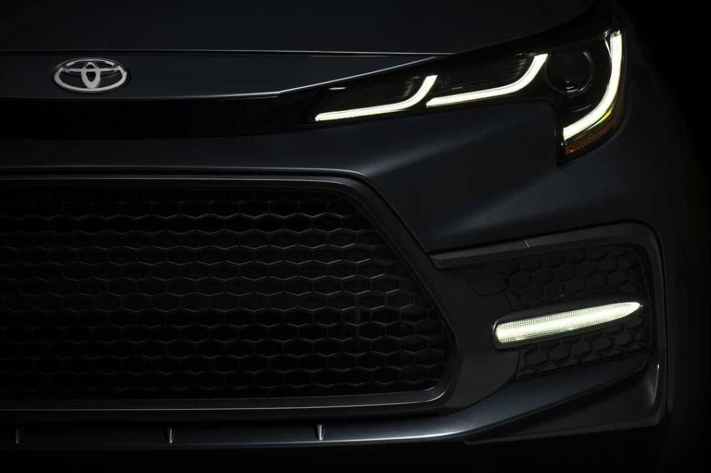 Novo Toyota Corolla Sedã Aparece Com Visua Quatro Rodas