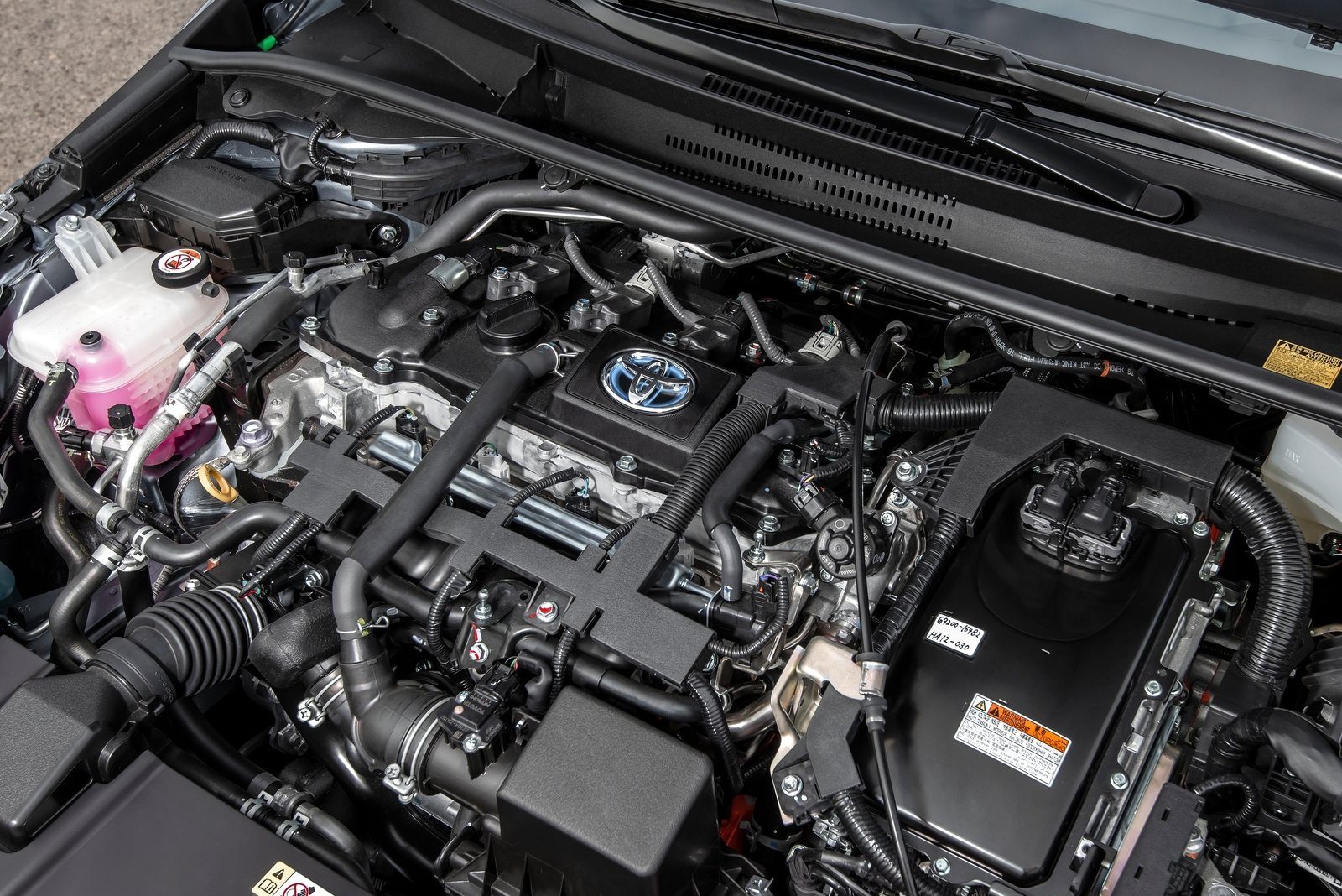 Toyota confirma: novo Corolla chega este ano como 1º híbrido flex no ...