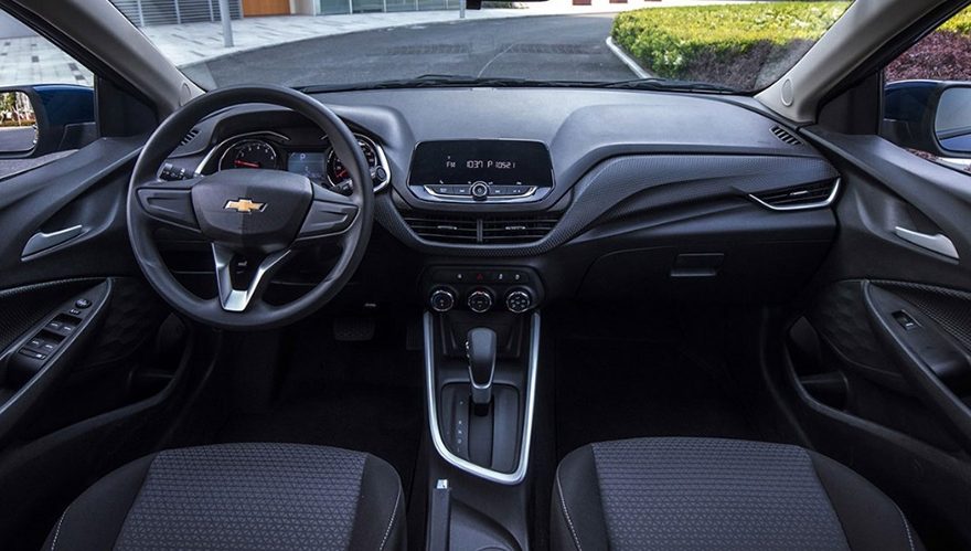 Chevrolet revela visual da versão mais barata do Onix Sedan turbo ...