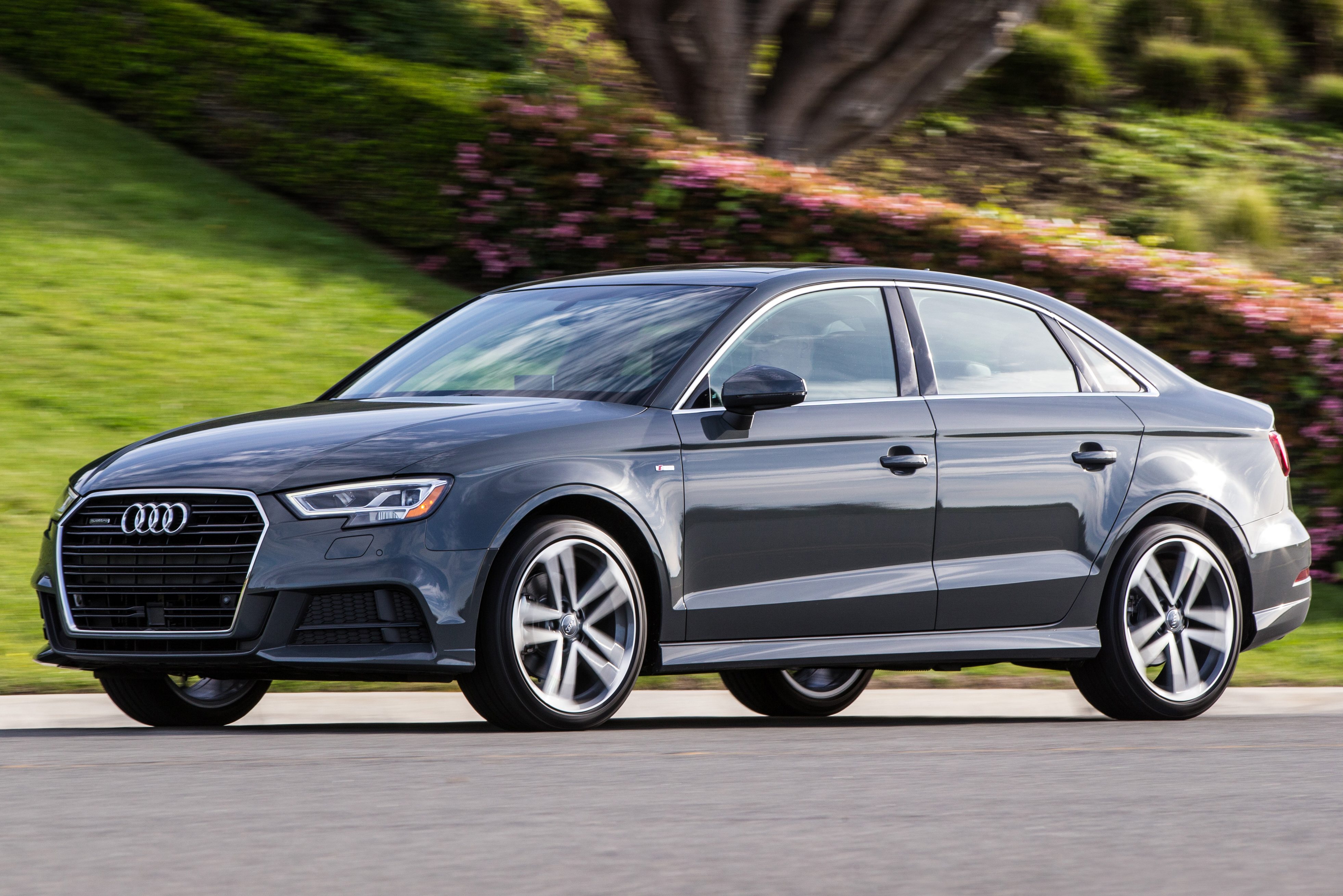 Perto do fim de produção no Brasil, Audi A3 tem série de despedida nos ...