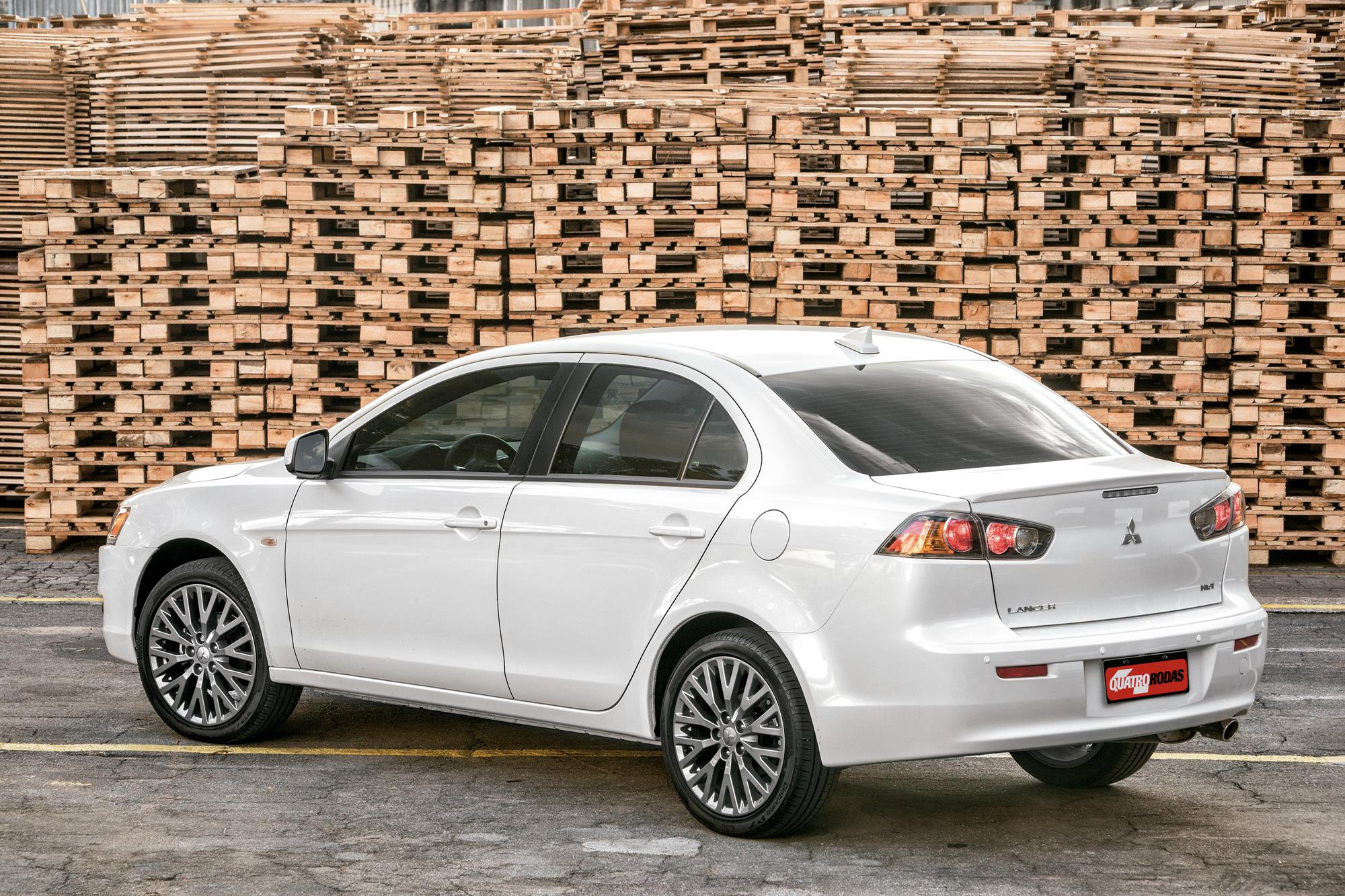 Estes seis carros estão esquecidos no Brasil, mas ainda são bom negócio ...