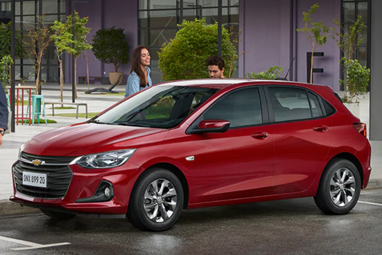 Este é o novo Chevrolet Onix hatch, e ele parte de R$ 51.590 | Quatro Rodas