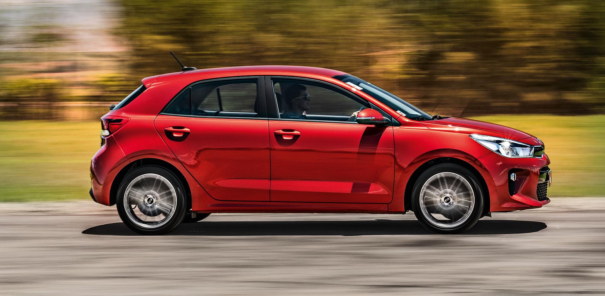 Teste: Kia Rio é hatch automático a preço de Onix e HB20, mas não por ...