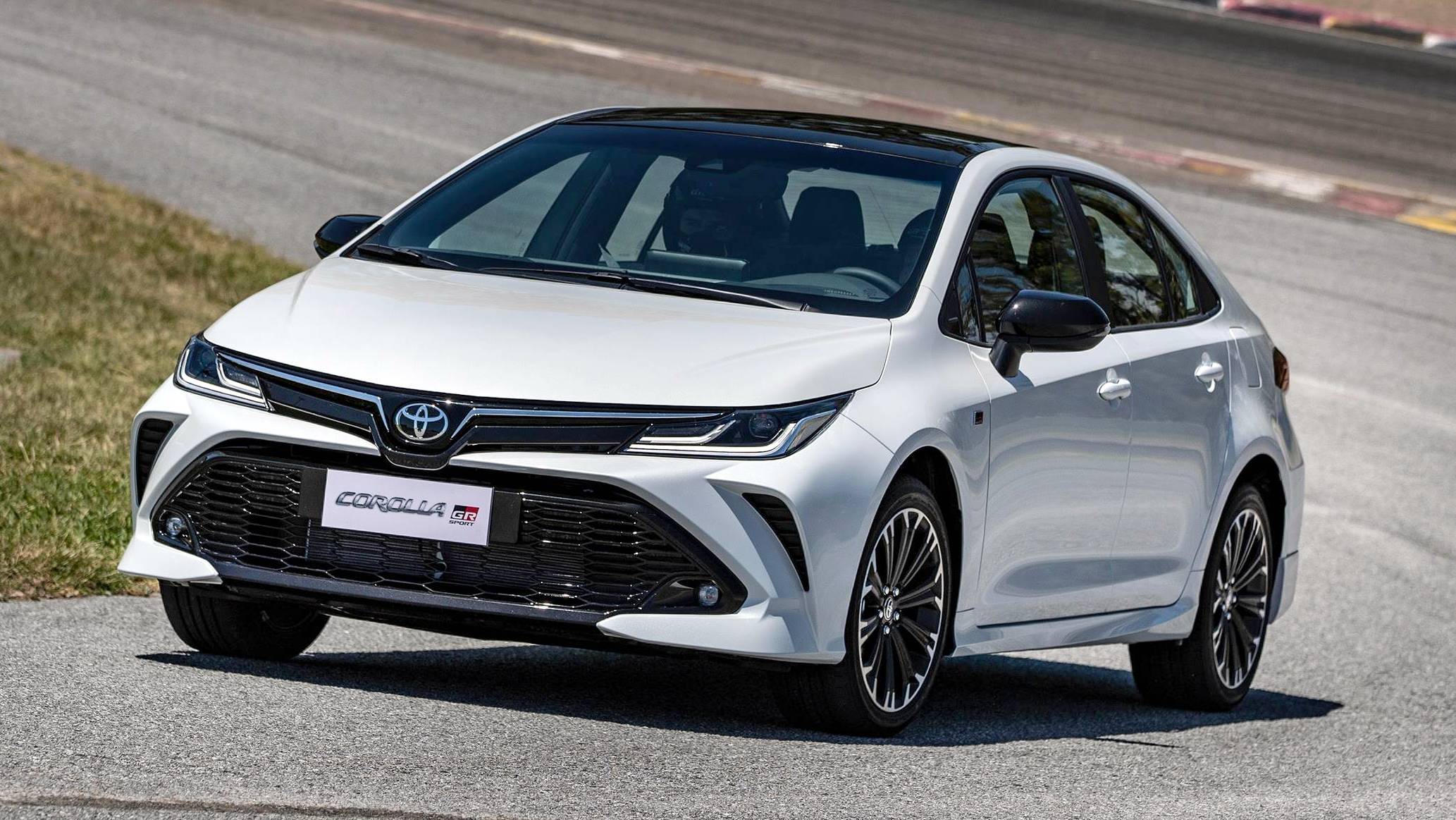 Toyota Corolla Ganha Versão Gr S Com Visual Esportivo E Suspensão Firme
