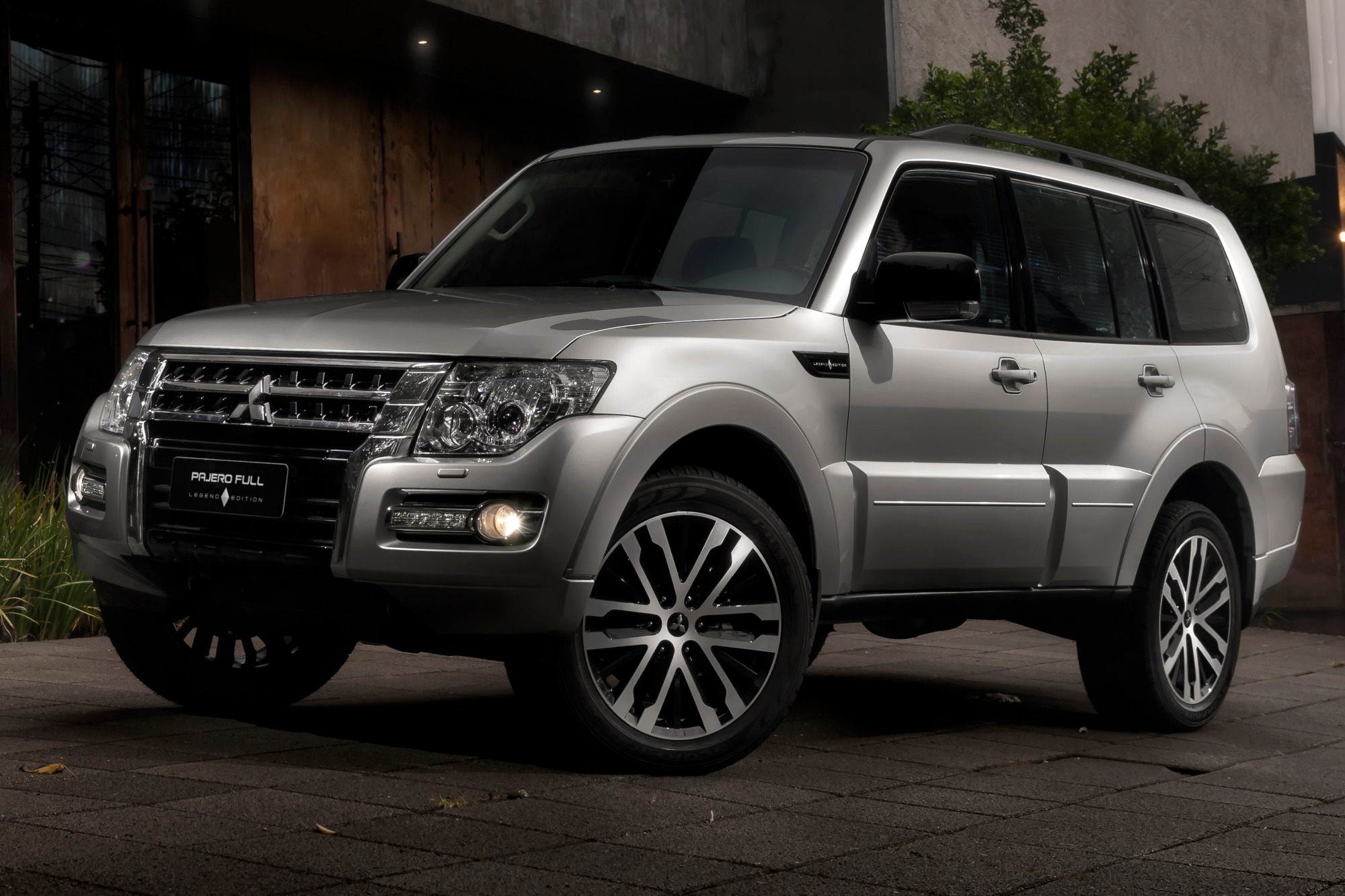 Mitsubishi aposenta Pajero Full no Brasil com série especial de ...