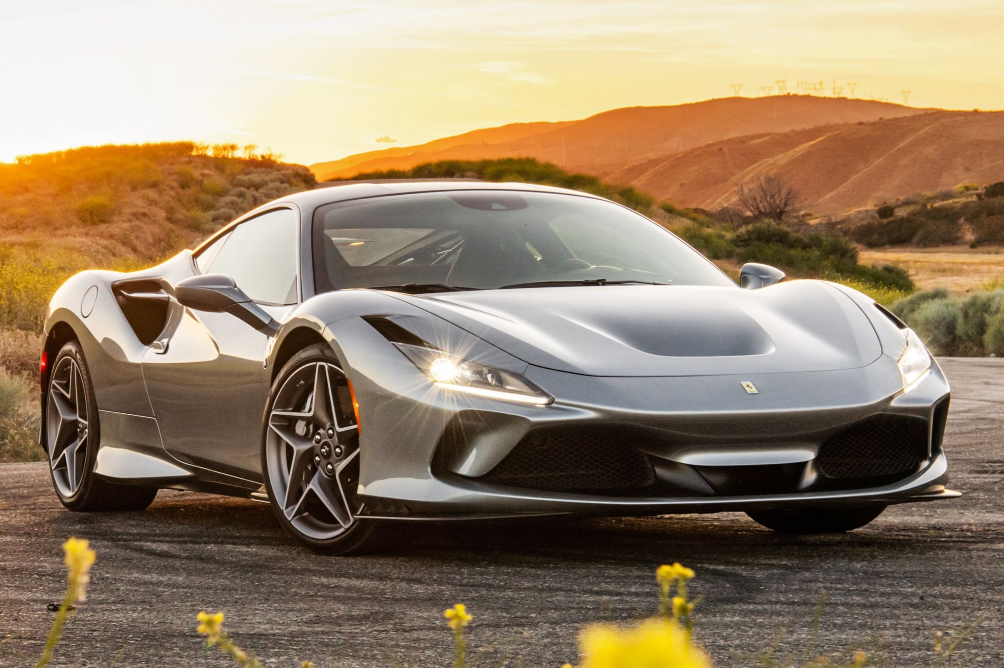 Nova Ferrari híbrida terá primeiro motor V6 depois da lendária Dino ...