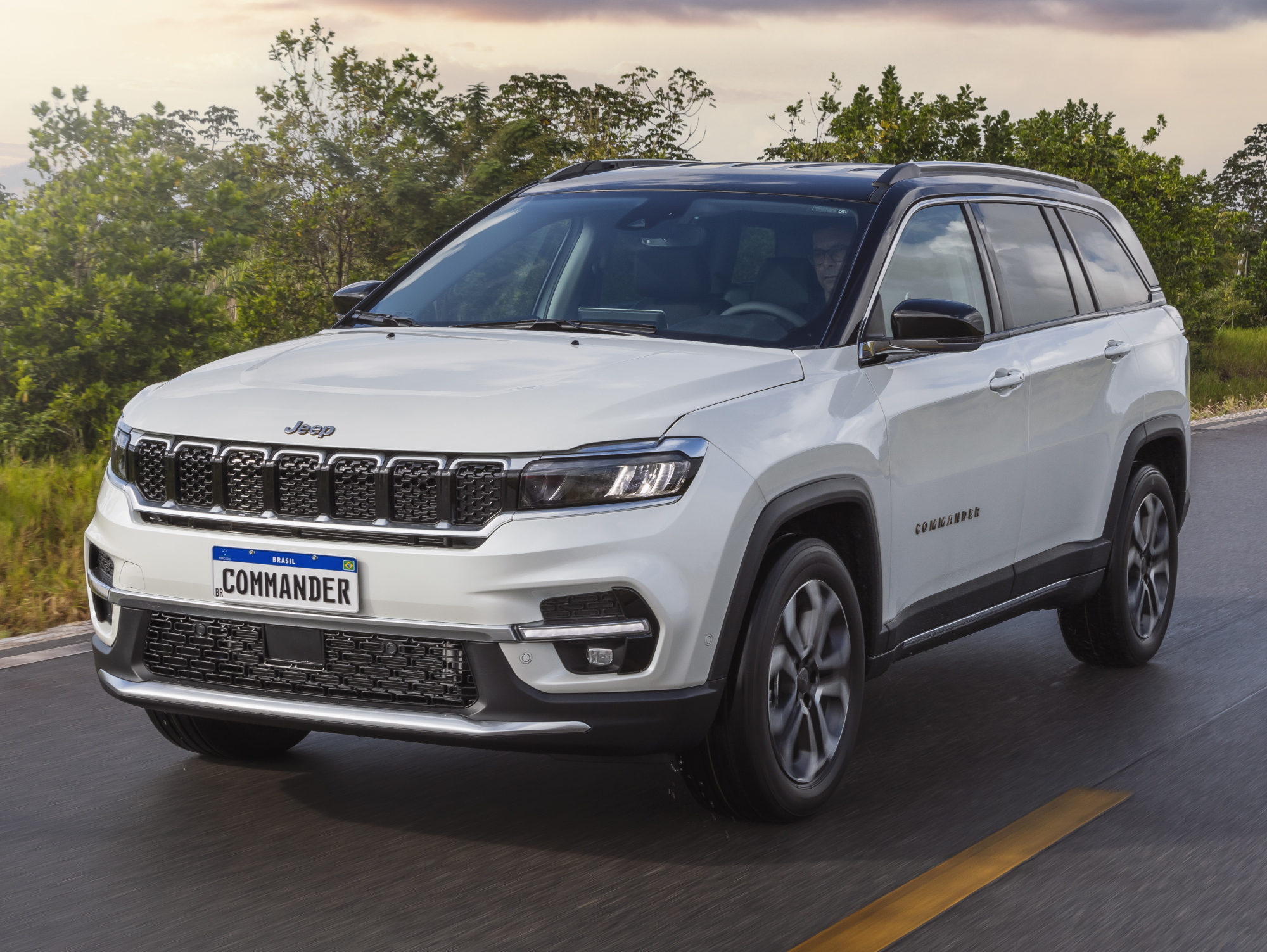 Jeep Commander tem novos pedidos suspensos e espera chega a sete meses ...