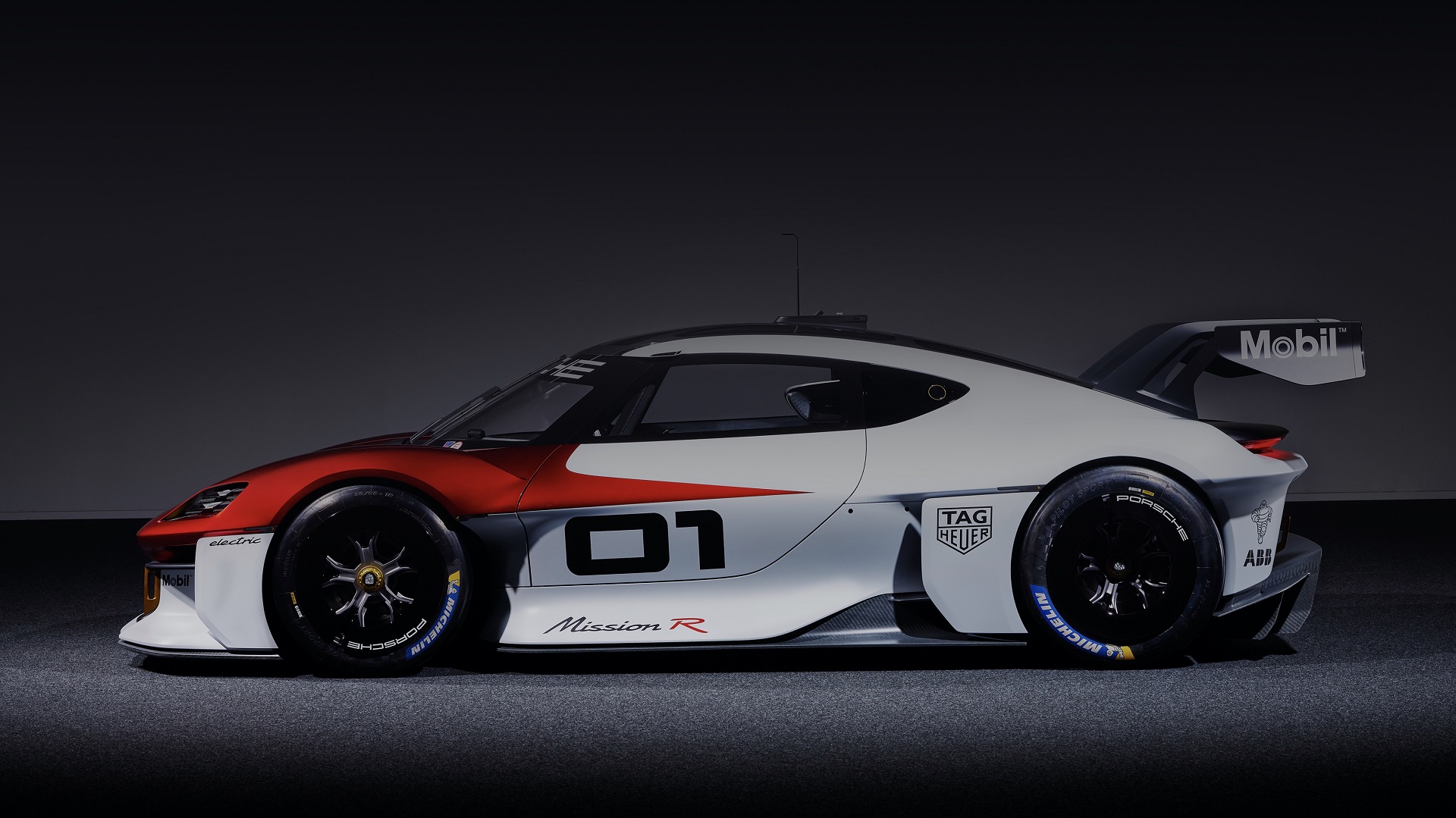 Porsche Mission R tem 1.088 cv, modo e-sports, streaming e peças de ...
