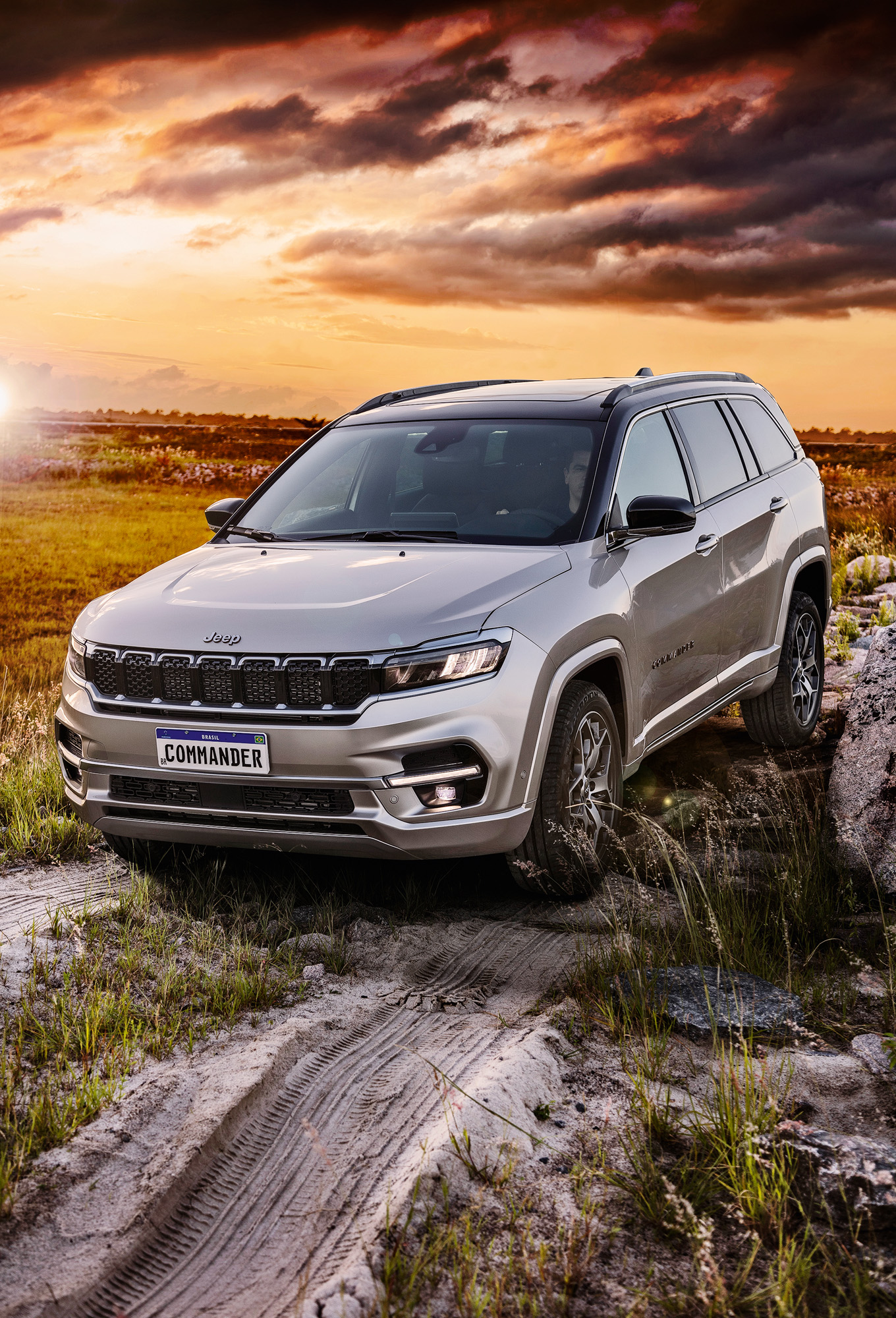 Impressões: Jeep Commander turbodiesel é coringa entre os SUVs 7 ...