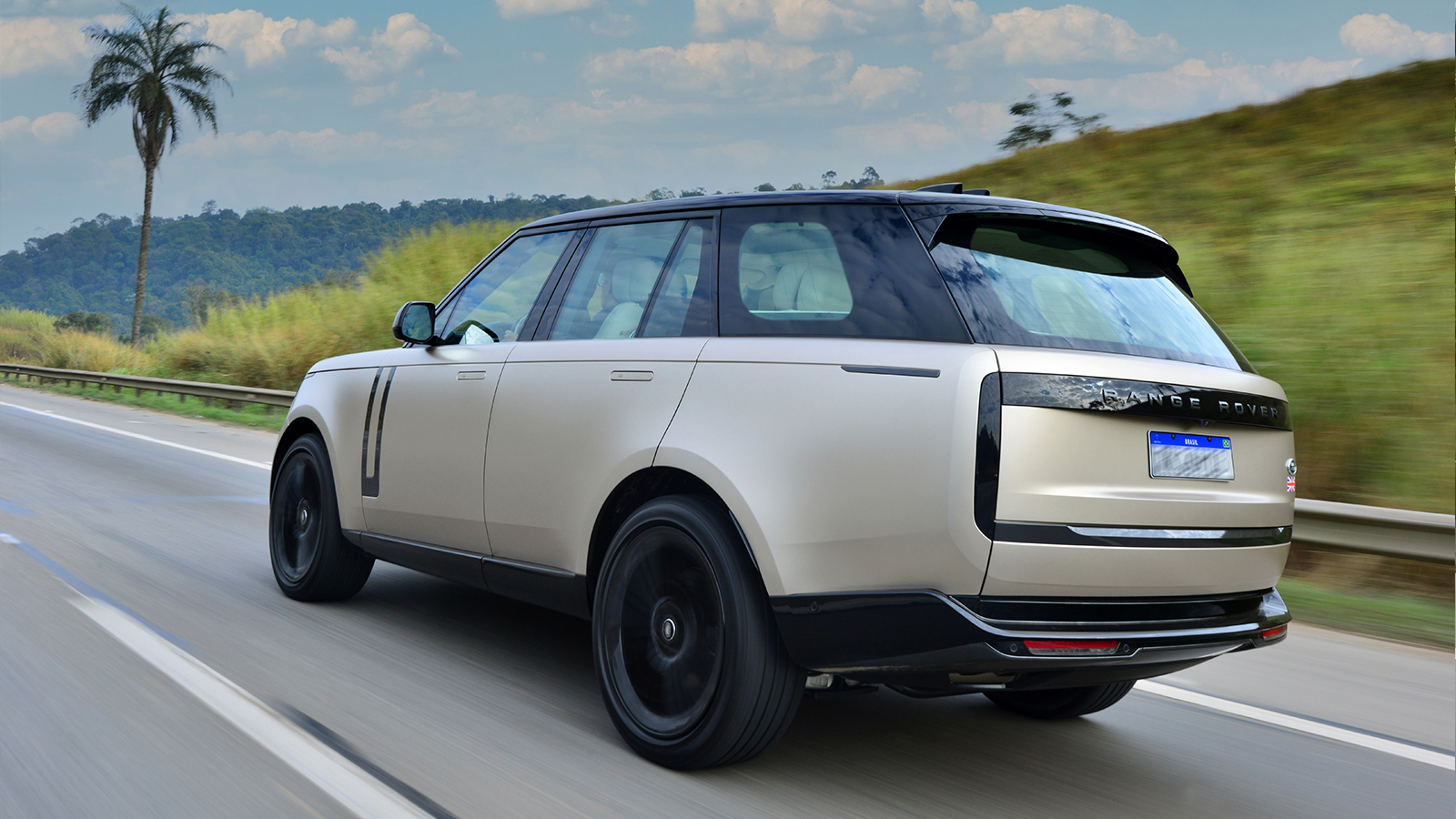 Novo Range Rover chega para encarar o Cayenne e parte de R$ 1,16 milhão ...