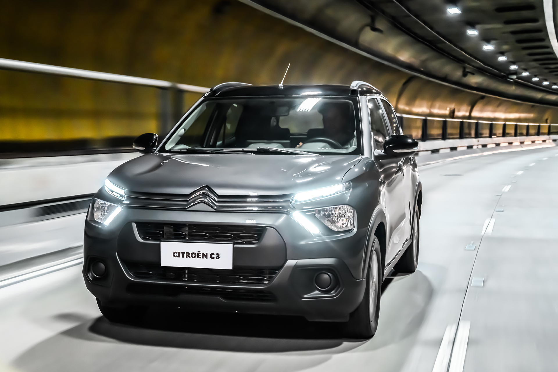 Impressões: novo Citroën C3 1.0 economiza em quase tudo, exceto no ...