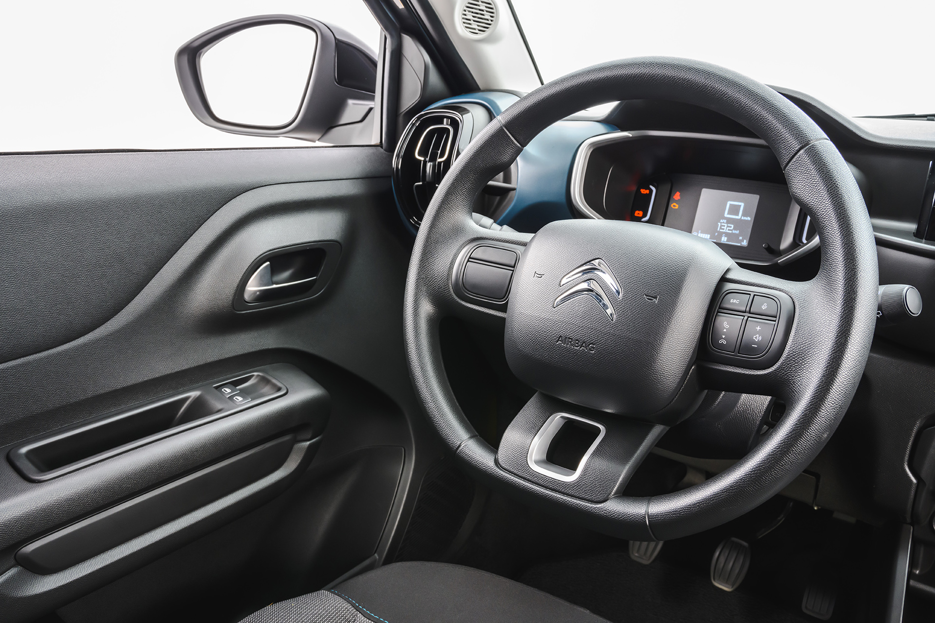 Impressões: novo Citroën C3 1.0 economiza em quase tudo, exceto no ...