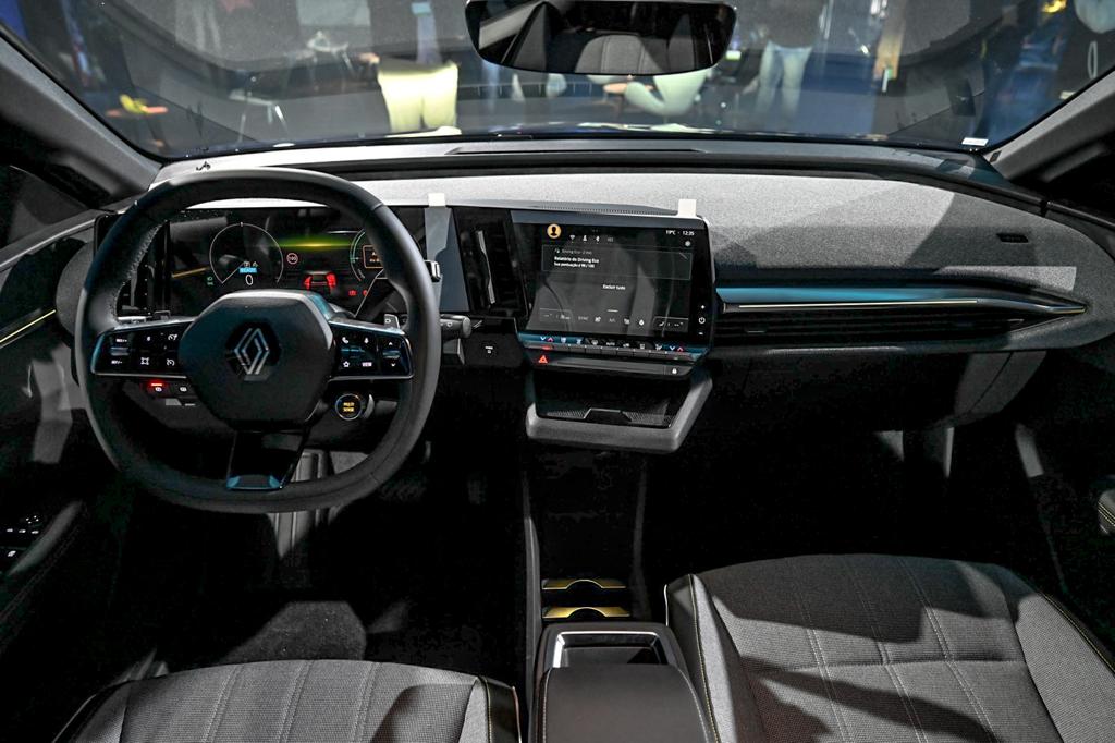 Renault Mégane elétrico chega ao Brasil em 23 com recarga de minutos ...