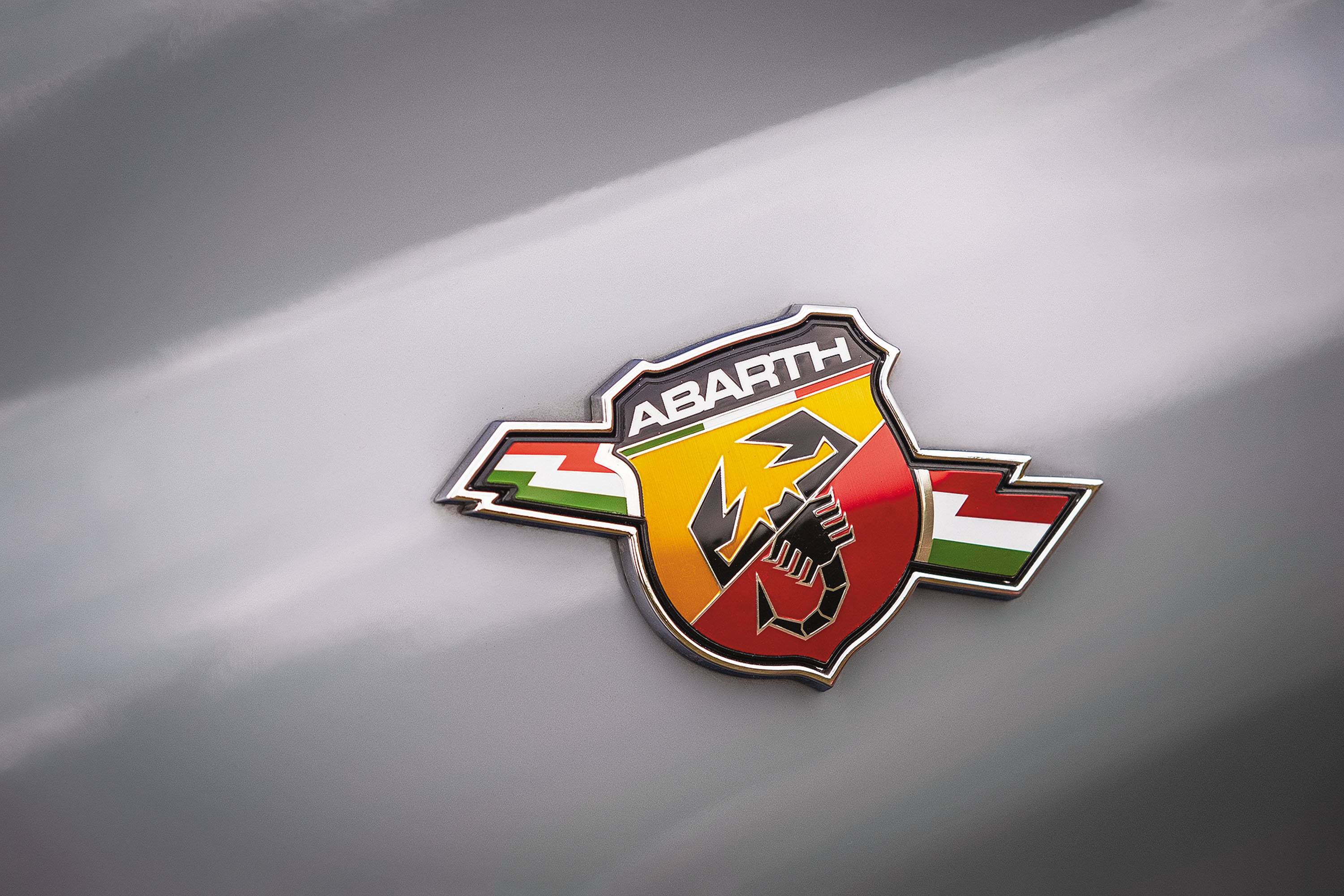 Comparativo: Pulse Abarth e VW Polo GTS: qual o melhor esportivo ...