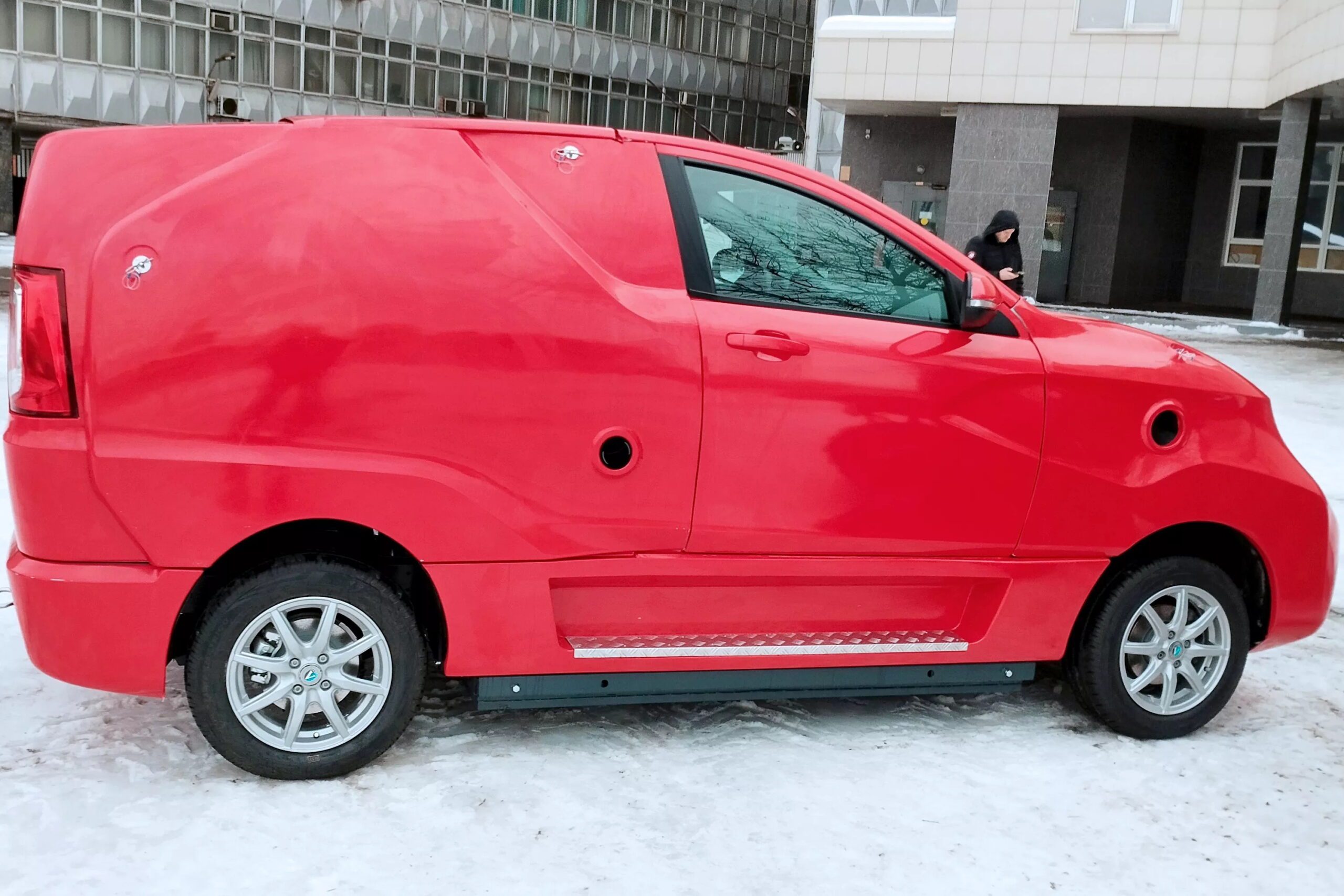 Esse veículo é o plano da Rússia de fabricar carros elétricos próprios ...