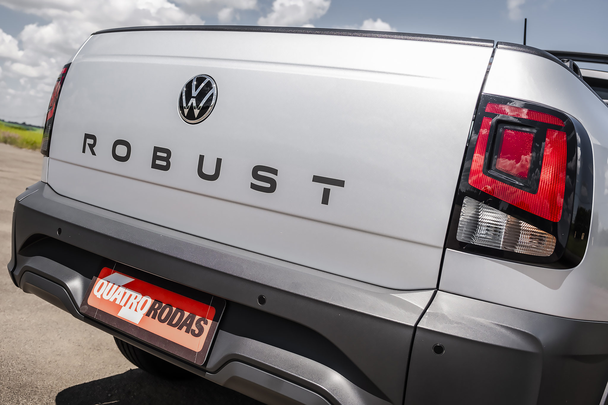 Teste: VW Saveiro Robust é (bem) simples para ser a picape mais barata ...