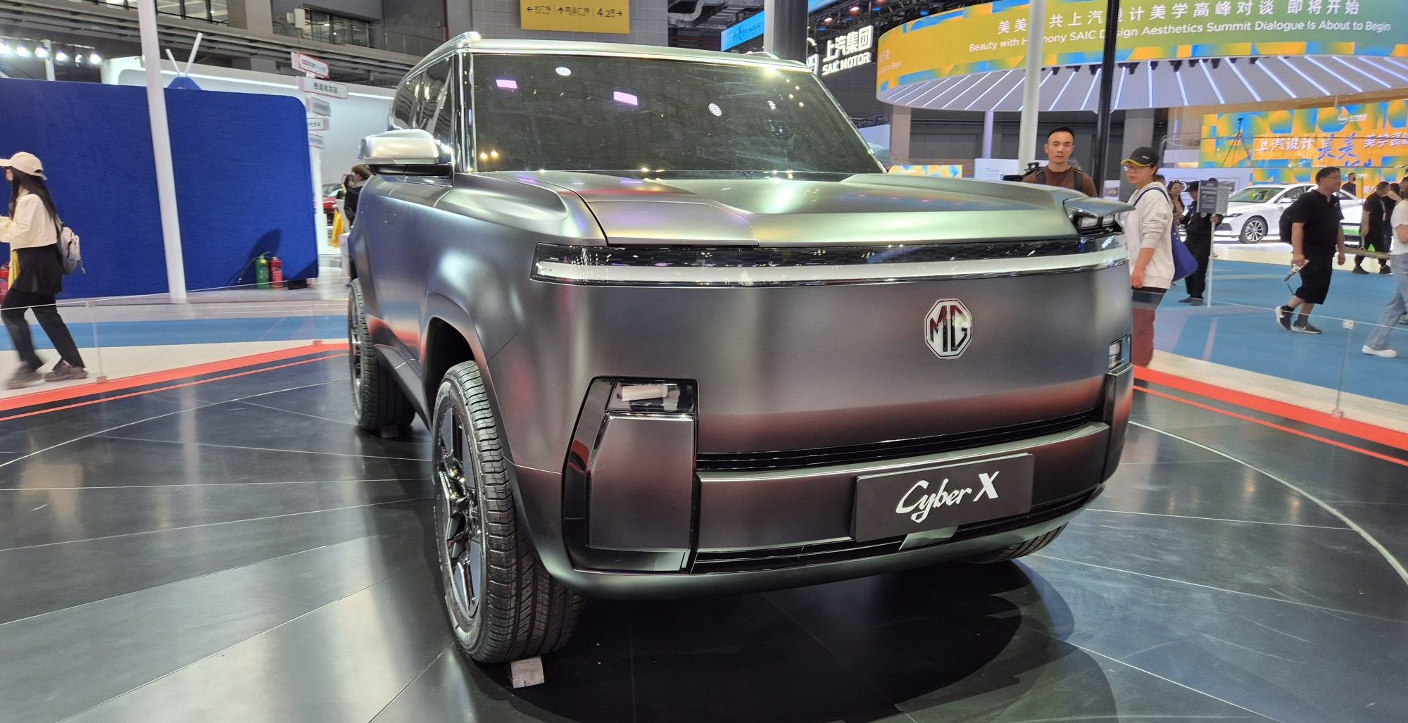 MG Cyber X é SUV elétrico feito por designer do Veyron com ‘faróis de ...