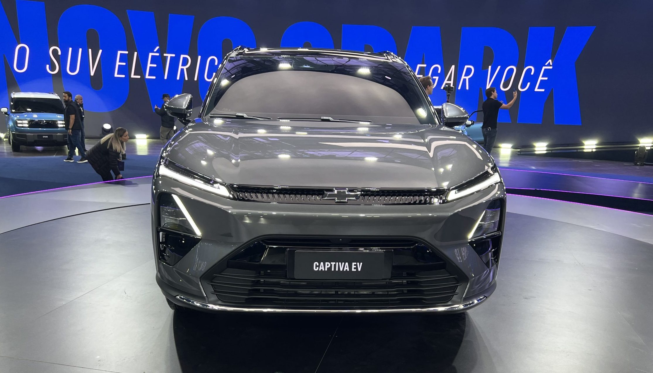 Chevrolet Captiva volta ao Brasil como elétrico e é maior que um ...